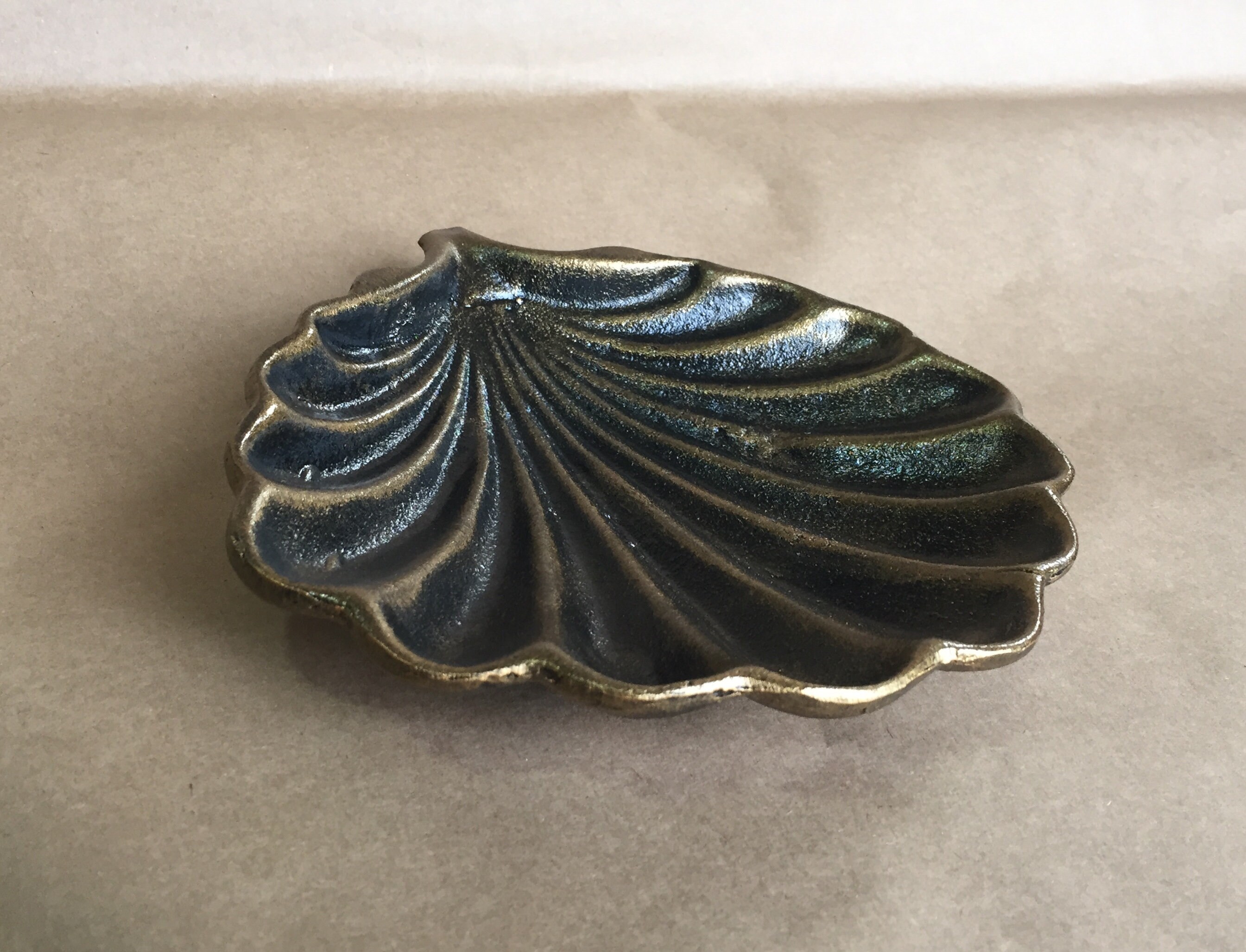 Cast Metal Oyster Shell Table Decor Sea Shell Table Decoration ...