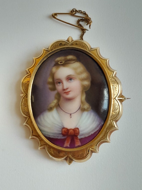 Fine miniature portrait antique - Gem