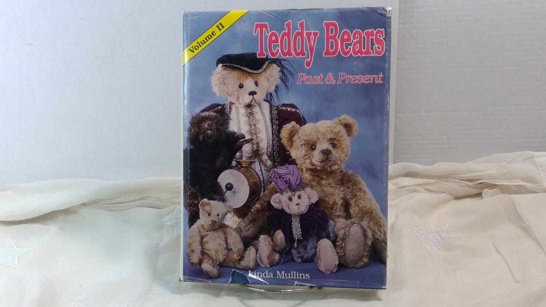 Book Teddy Bears Past & Present Vol 2 Signed by Linda Mullins - Etsy