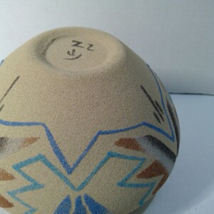 Native American Sand Art Pottery Vase Signed ZZ - Etsy