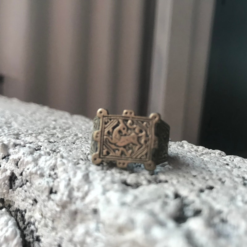 Haunted Ring - Etsy