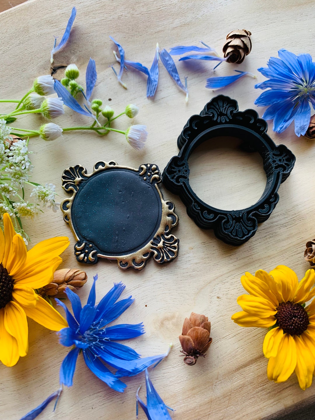 Filigree Circle Frame Sharp Clay Cutter - Etsy