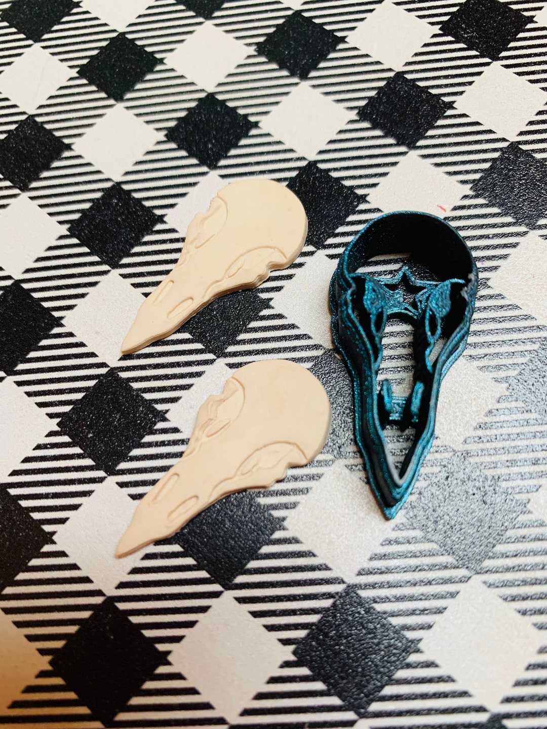 Small Front Facing Crow Bird Skull - Sharp Polymer Clay Cutter With ...