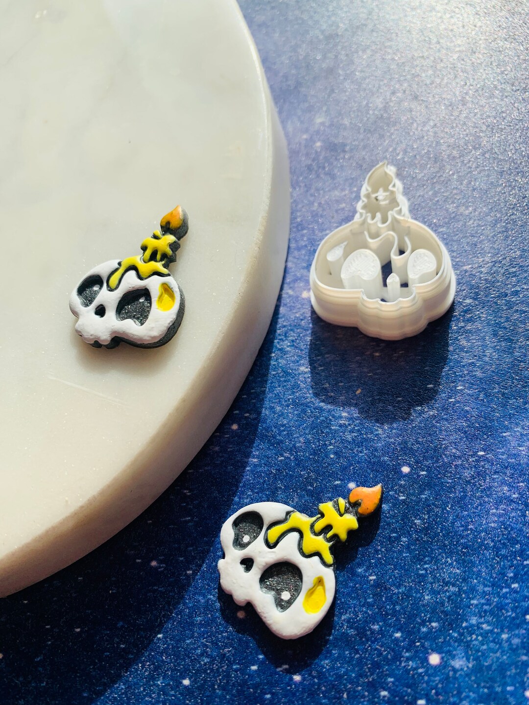 Small Lit Dripping Candle Chibi Skull Embossed Sharp Clay Cutter - Etsy