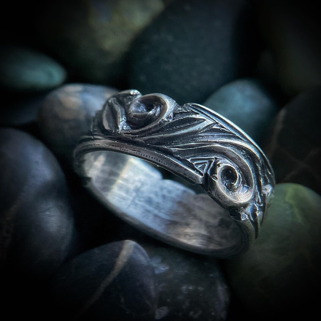 Ivy- Hand Engraved Sterling Silver Ring, Size 8 - Etsy