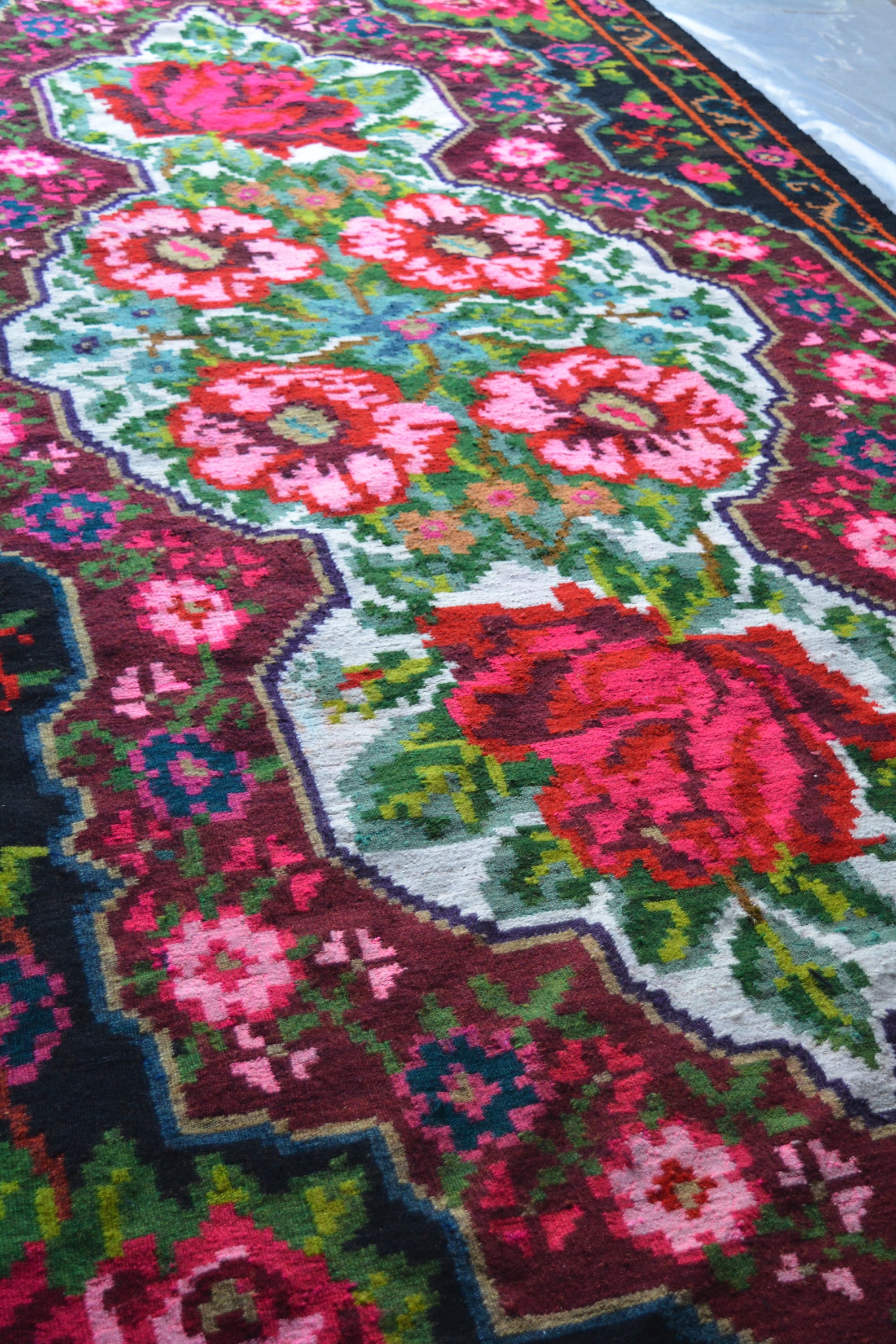 Tapis Moldave. Rose Kilim. Moldavian Rug. Bessarabian Handwoven Runner ...