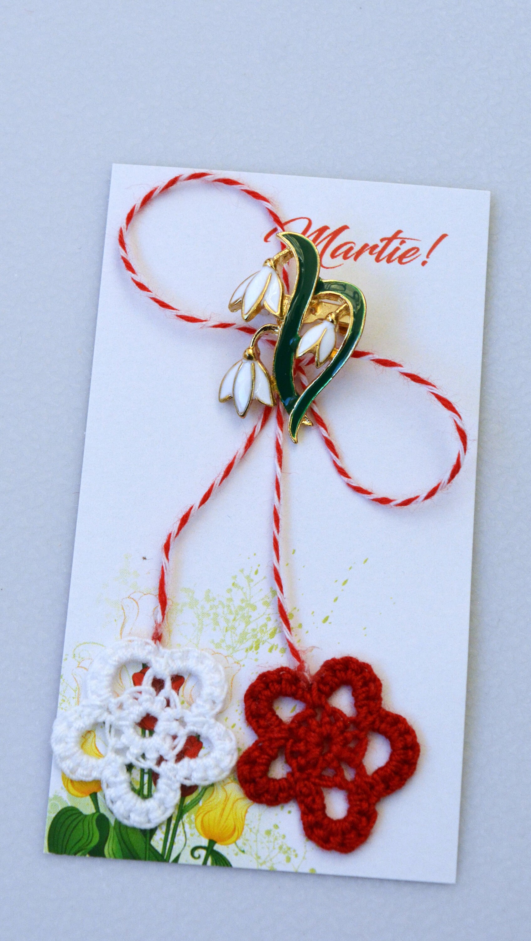 Martenitsa. Märzchen. Martakia. Martisor. Martisoare. Romania Martisor ...