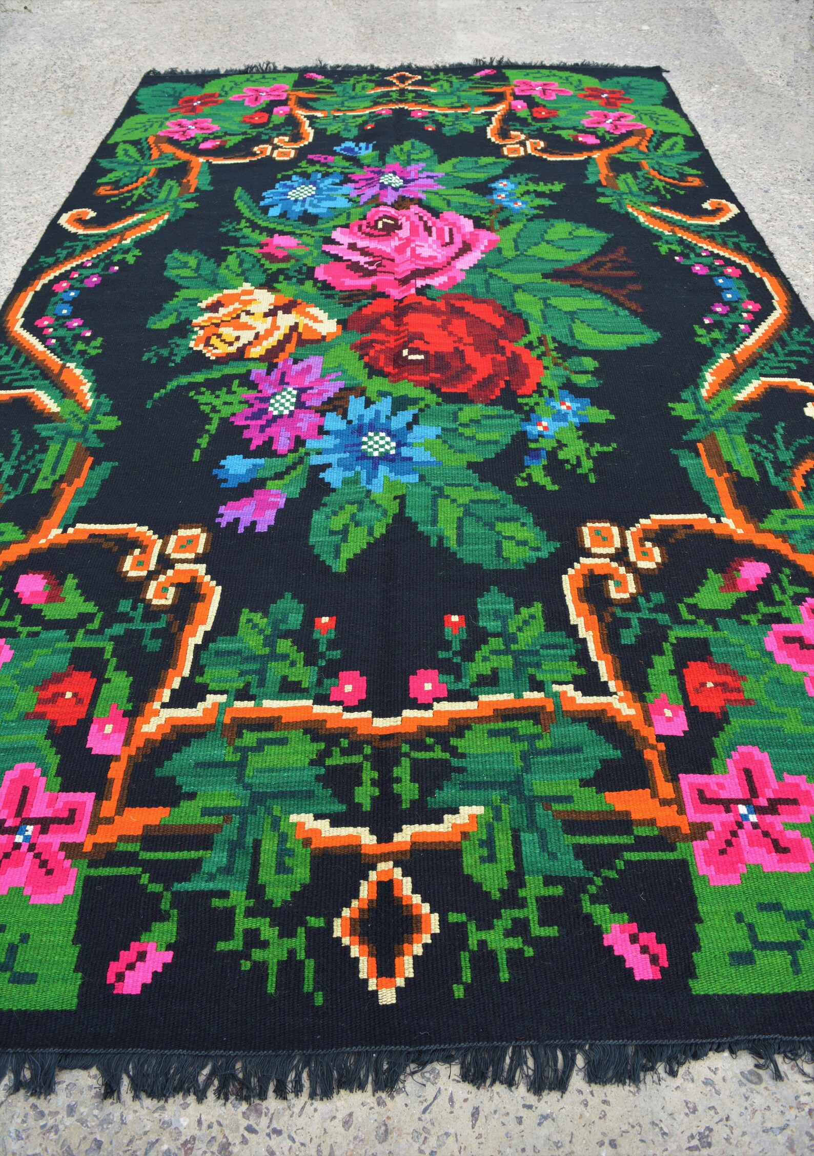 Tapis Moldave. Rose Kilim. Moldavian Rug. Bessarabian Handwoven Runner ...