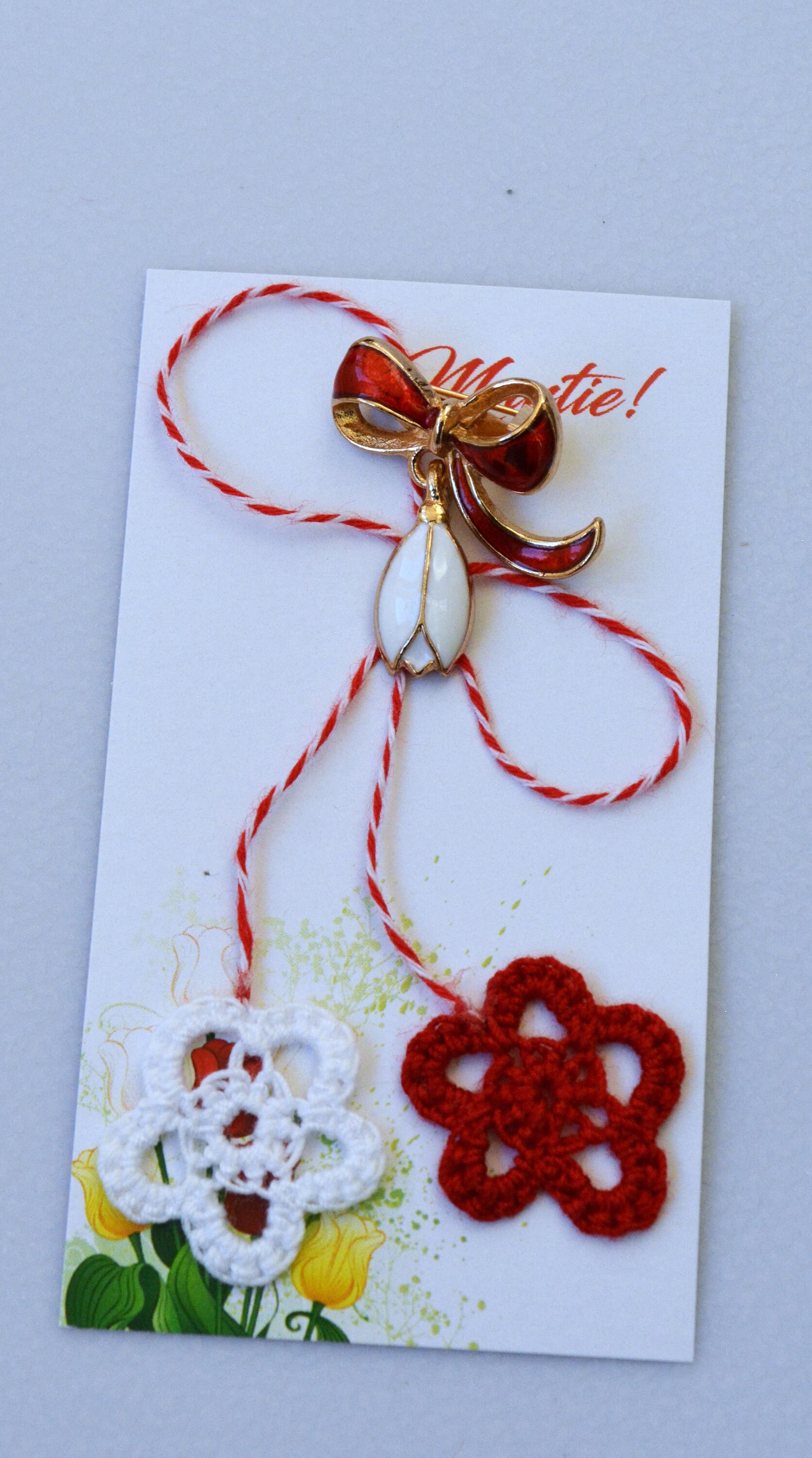 Martenitsa. Märzchen. Martakia. Martisor. Martisoare. Romania Martisor ...