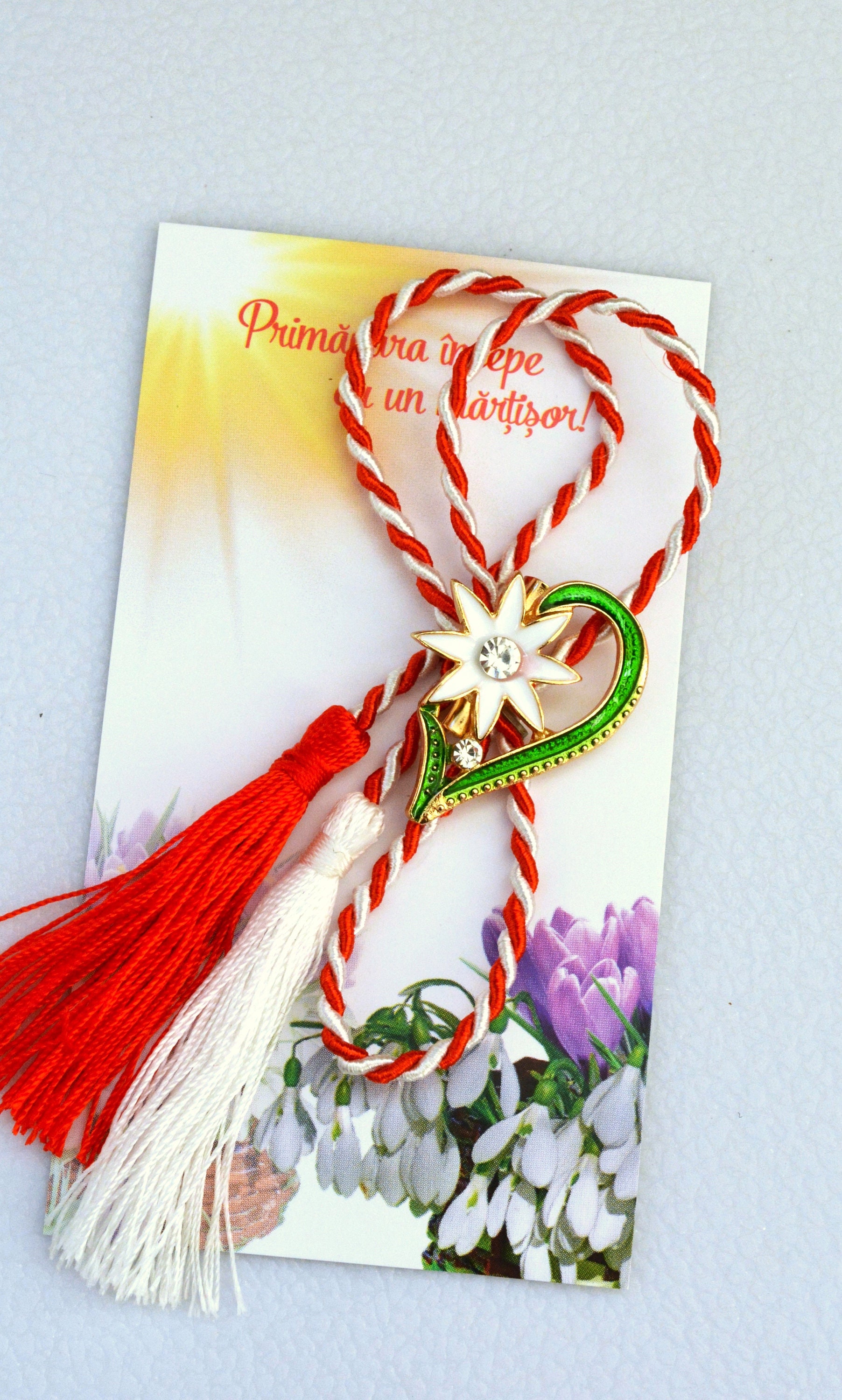 Martisor Moldova, Martisoare Romania, Martisor Märzchen, Martenitsa ...