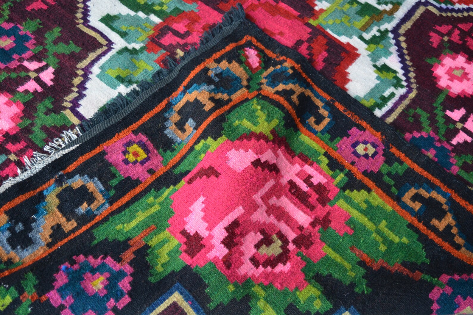 Tapis Moldave. Rose Kilim. Moldavian Rug. Bessarabian Handwoven Runner ...