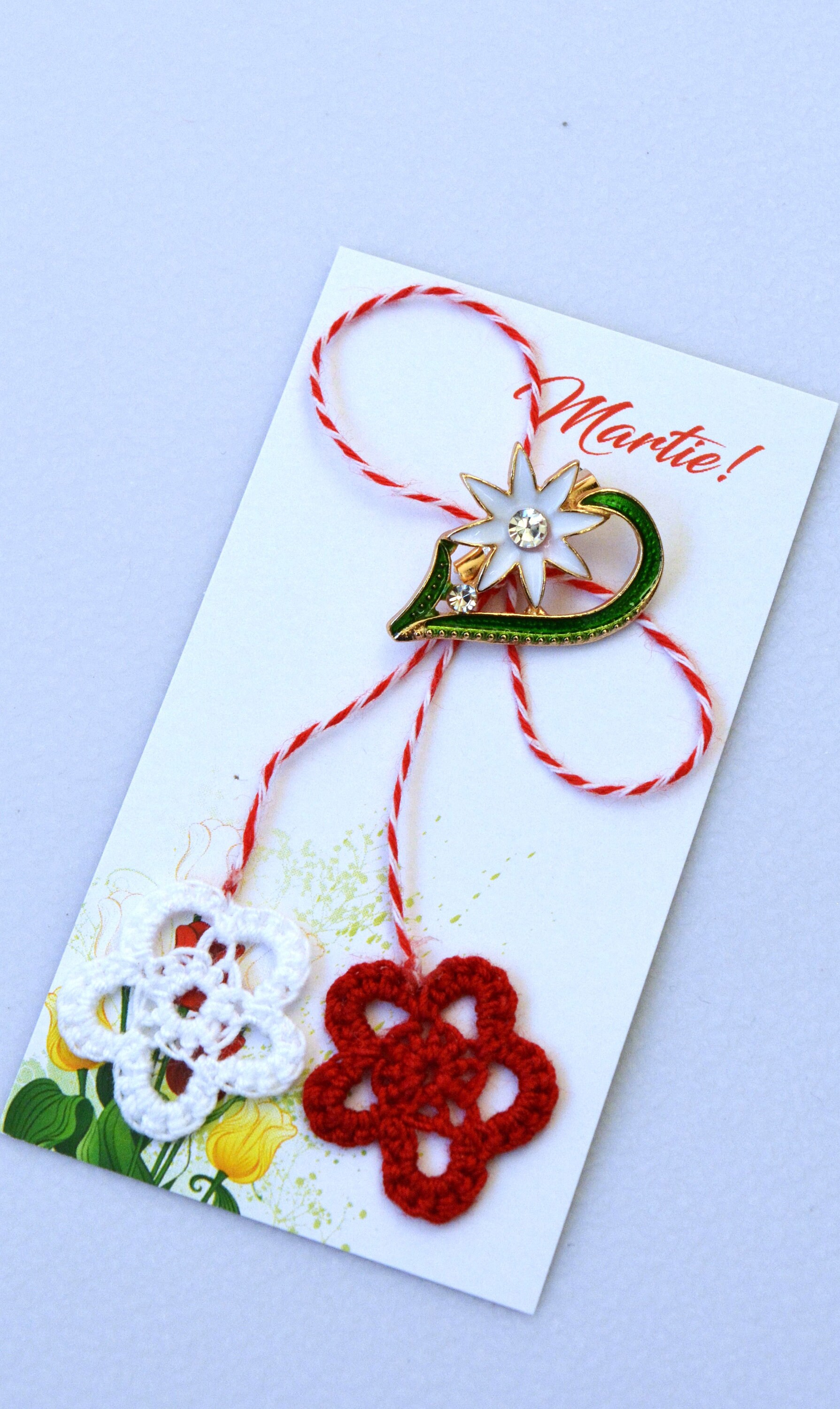 Martenitsa. Märzchen. Martakia. Martisor. Martisoare. Romania Martisor ...