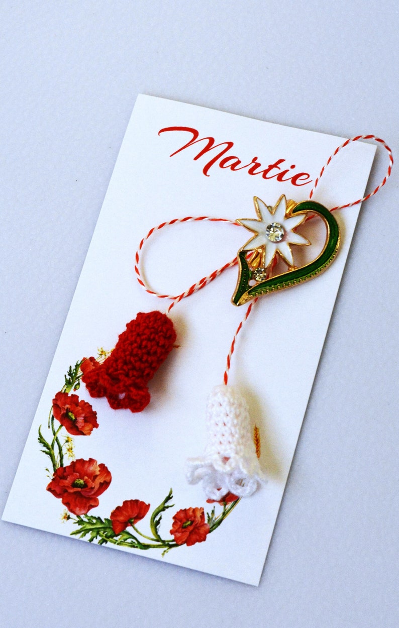Martisor Tradicional. Martisor Moldávio Romeno. Martisoare alb cu rosu ...