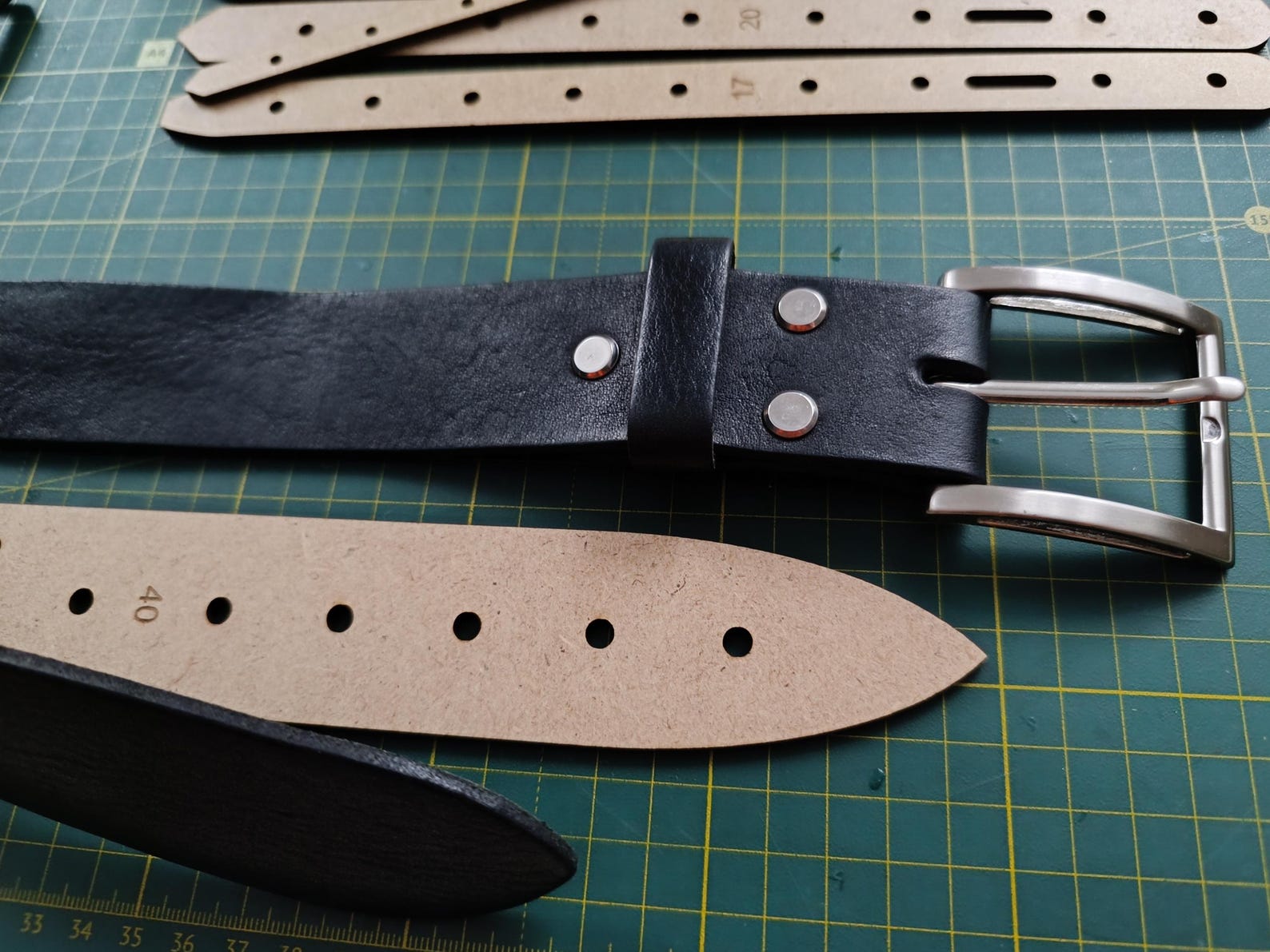 Leather Belt Template (PDF, PNG and Laser Cut File) – Leather Craft ...