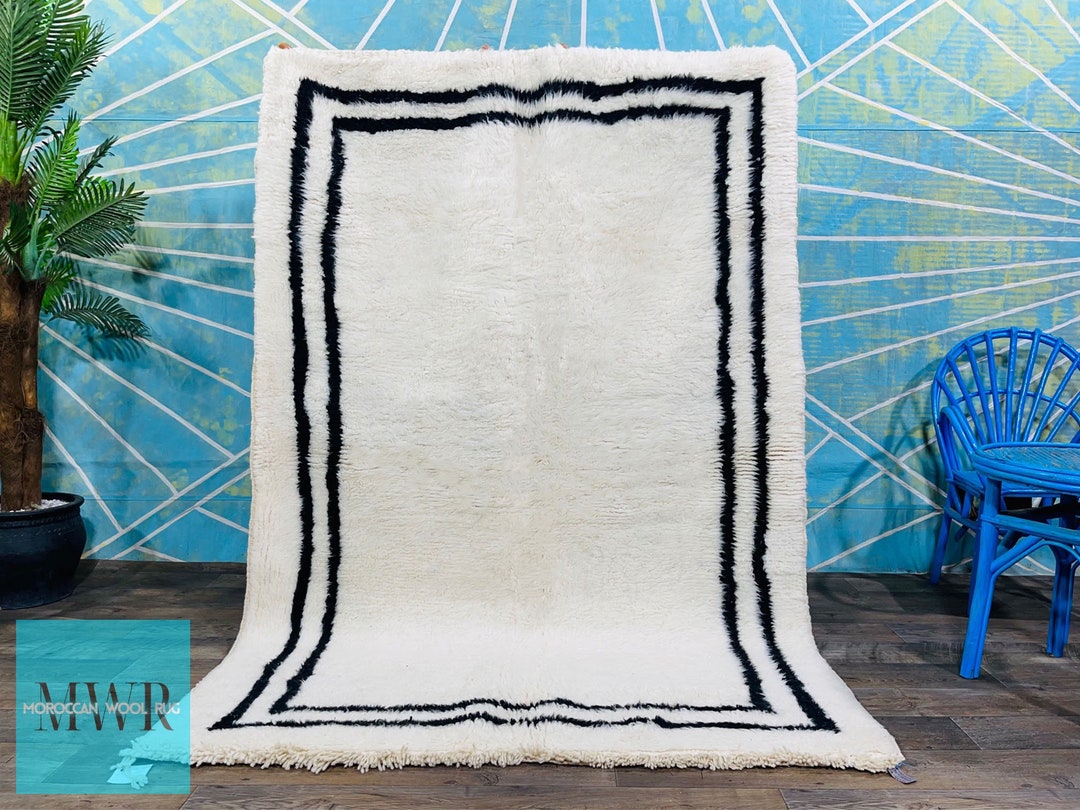 Black Border Rug, Custom All Sizes Rug, White and Black Rug, Beni ...