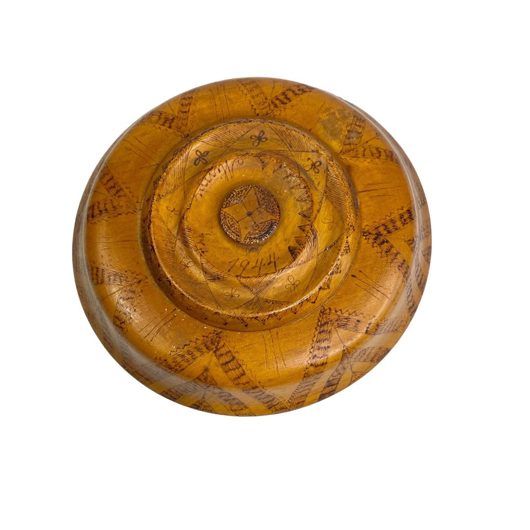 1944 Pyrography Treen Ware Bowl W Lid Charming Folk Art Hand Carved ...