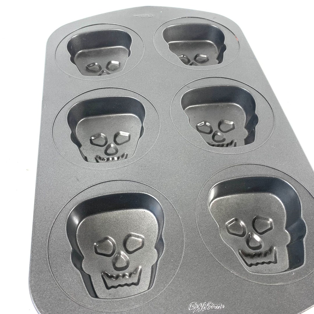 Wilton Skull Cupcake Baking Pan Skeleton Halloween Spooky Mini Cakes - Etsy