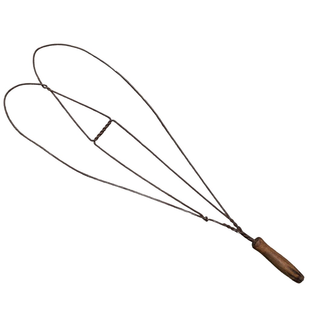 Heart Shape 31 in Antique Rug Beater Wood Handle Twisted Wire Primitive ...