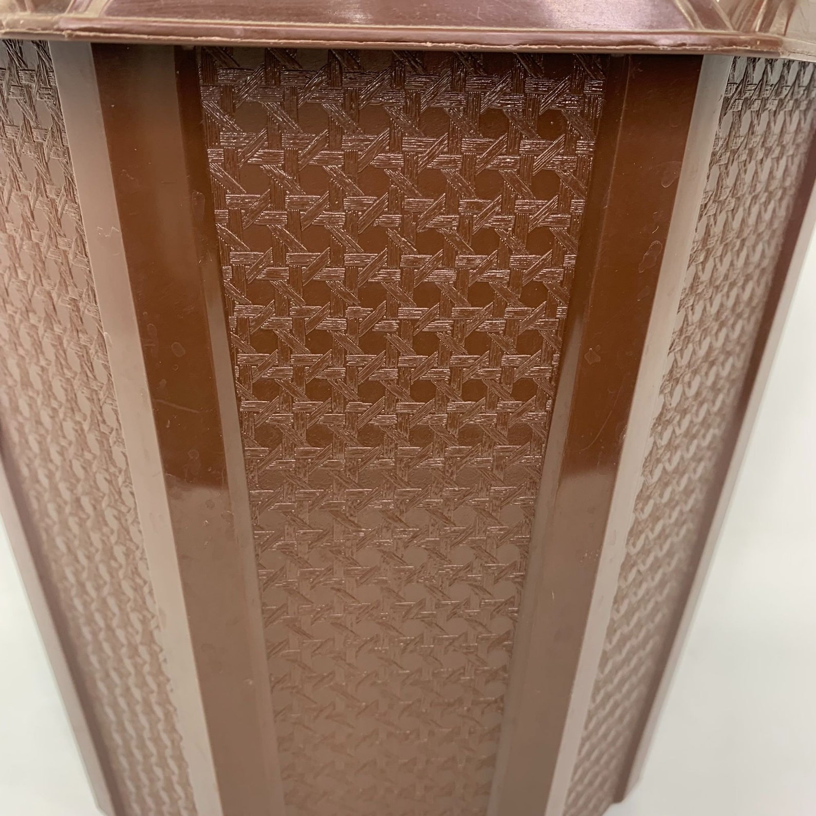Rubbermaid Brown Wicker Pattern Waste Paper Basket Retro Plastic Trash ...