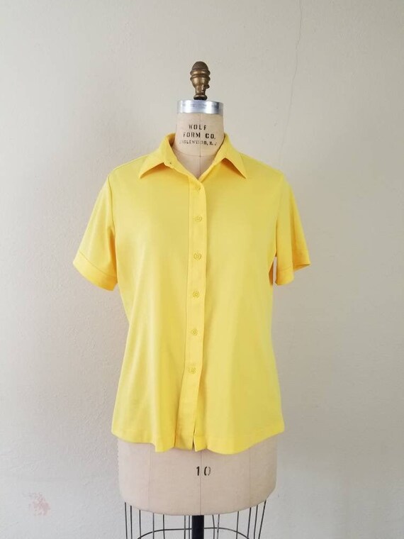 1960s Yellow Polyester Leisure Set Center Stage Geome… - Gem