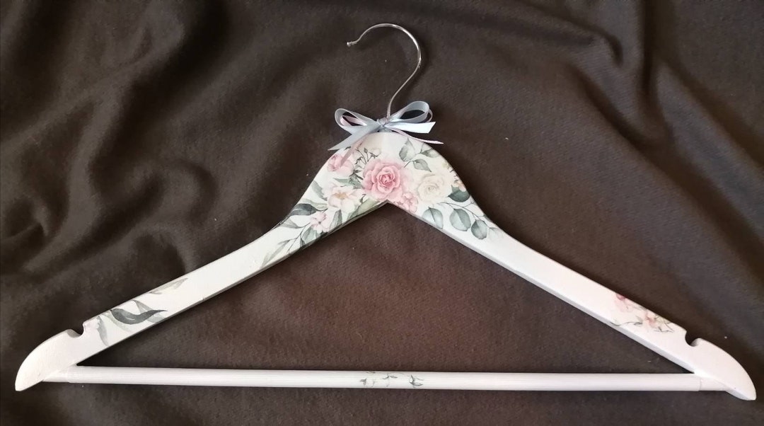 Decorative Hangers, Shabby Chic Decor, Shabby Chic Hangers, Wood ...