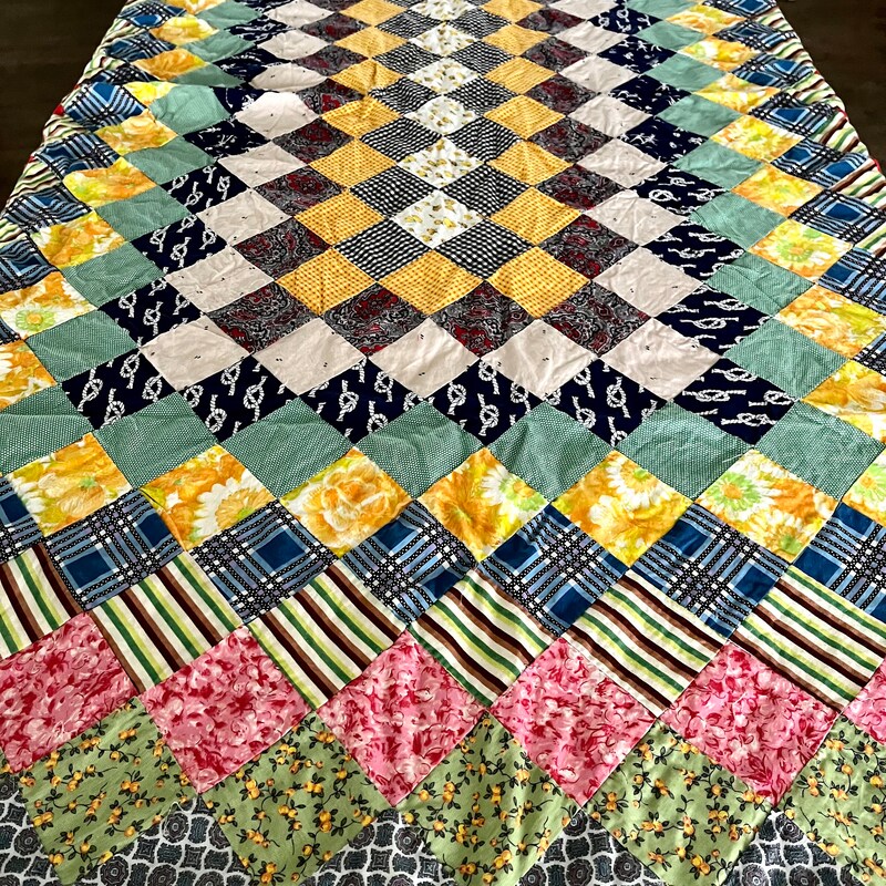 Retro Quilt - Etsy