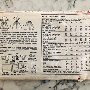 Early 1960's Vintage Simplicity 4282 Girl's Back-button Fit & Flare ...