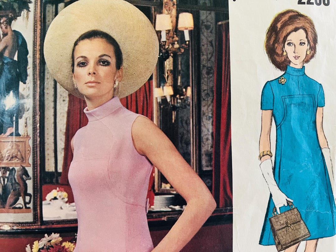 Complete 1969 Vogue 2206 Molyneux Paris Original High Collar Dress ...