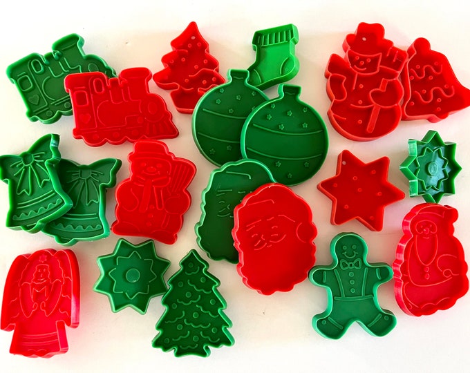 Set of 20 Vintage Heavy Plastic Cookie Cutters With Raised Relief ...