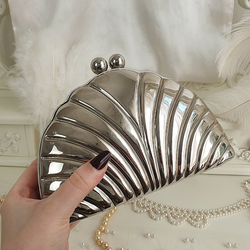Shell Clutch - Etsy
