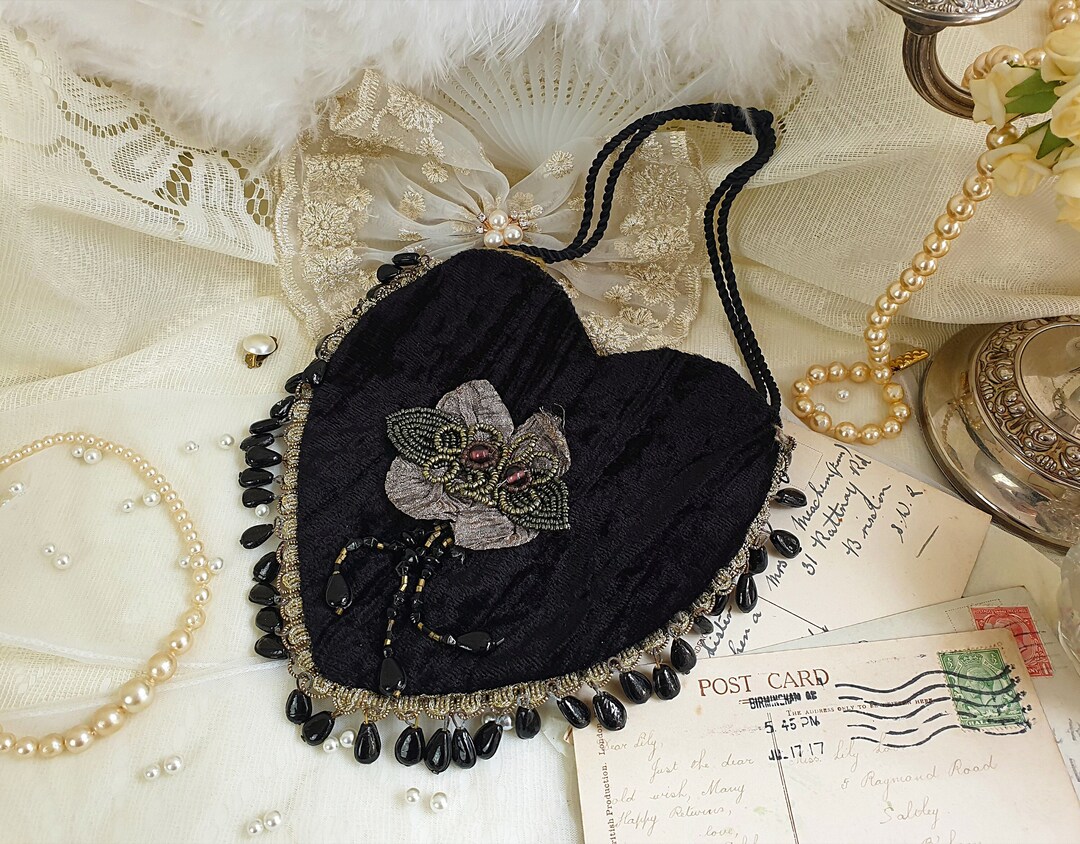 Gorgeous Antique Edwardian Victorian Velvet Beaded Heart Shape Bag ...