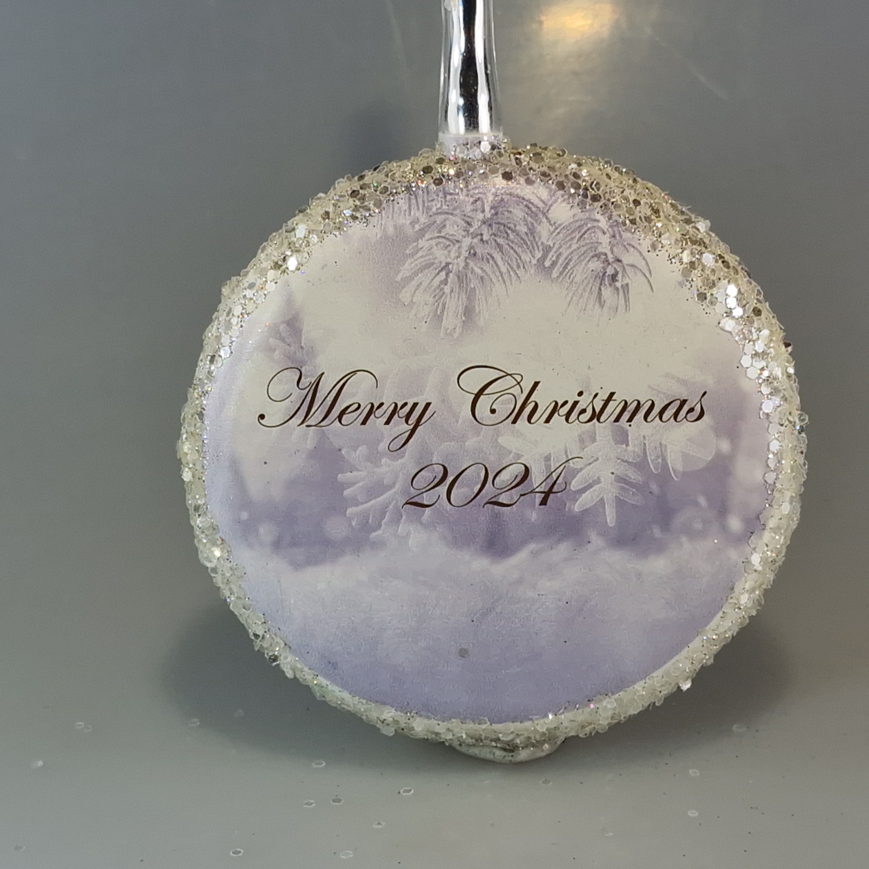 Personalized Disc Ornament, Family Gift for Loved Ones, Elegant Present ...