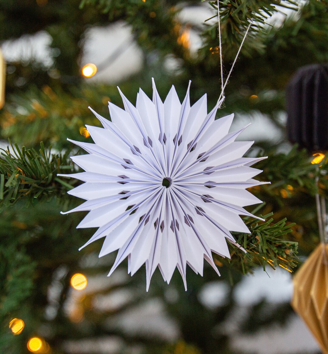 Weihnachtsbaumschmuck Aus Papier
