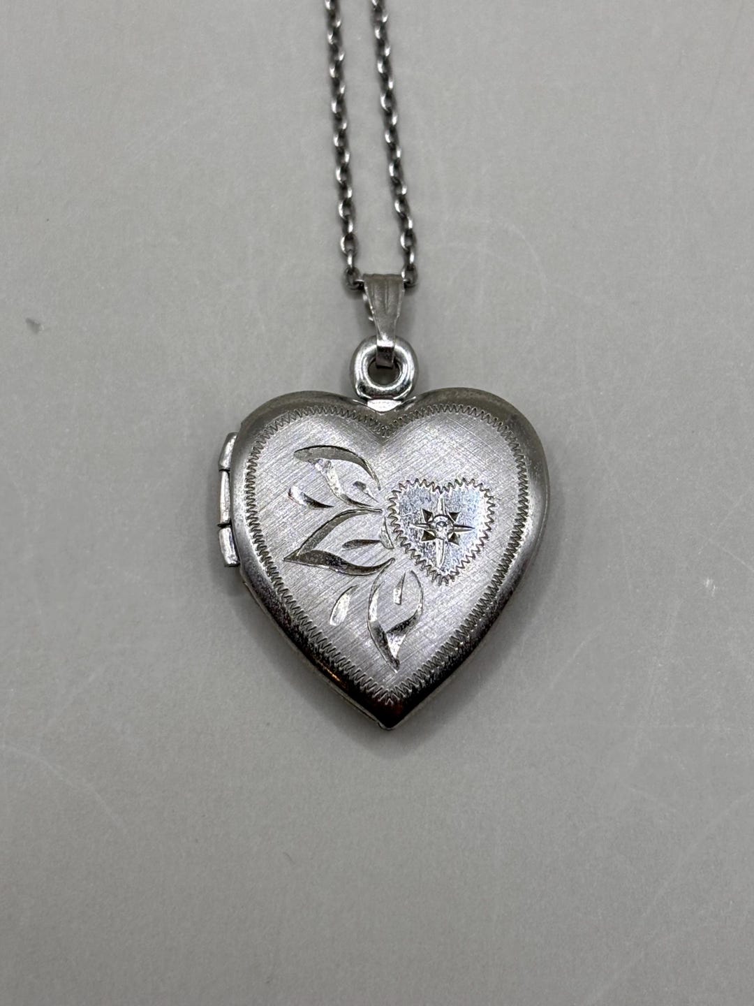 Vintage Sterling Silver Etched Heart Locket Pendant Necklace With ...