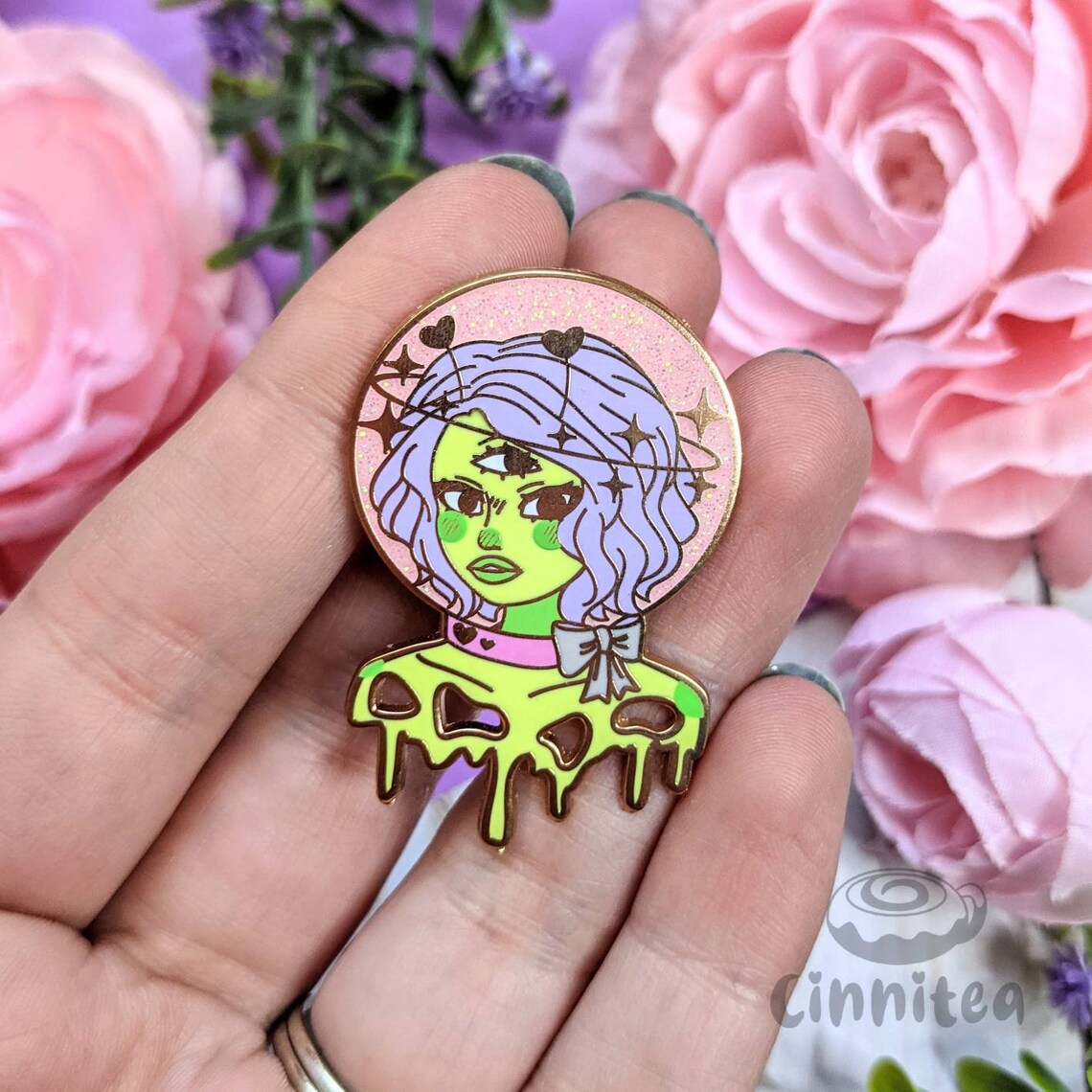 Dripping Alien Enamel Pin // Glitter Cute Kawaii Space - Etsy