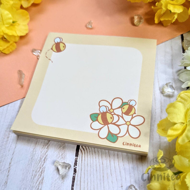Honey Bee 3x3 Memo Pad // Cute Kawaii Bee Stationery - Etsy