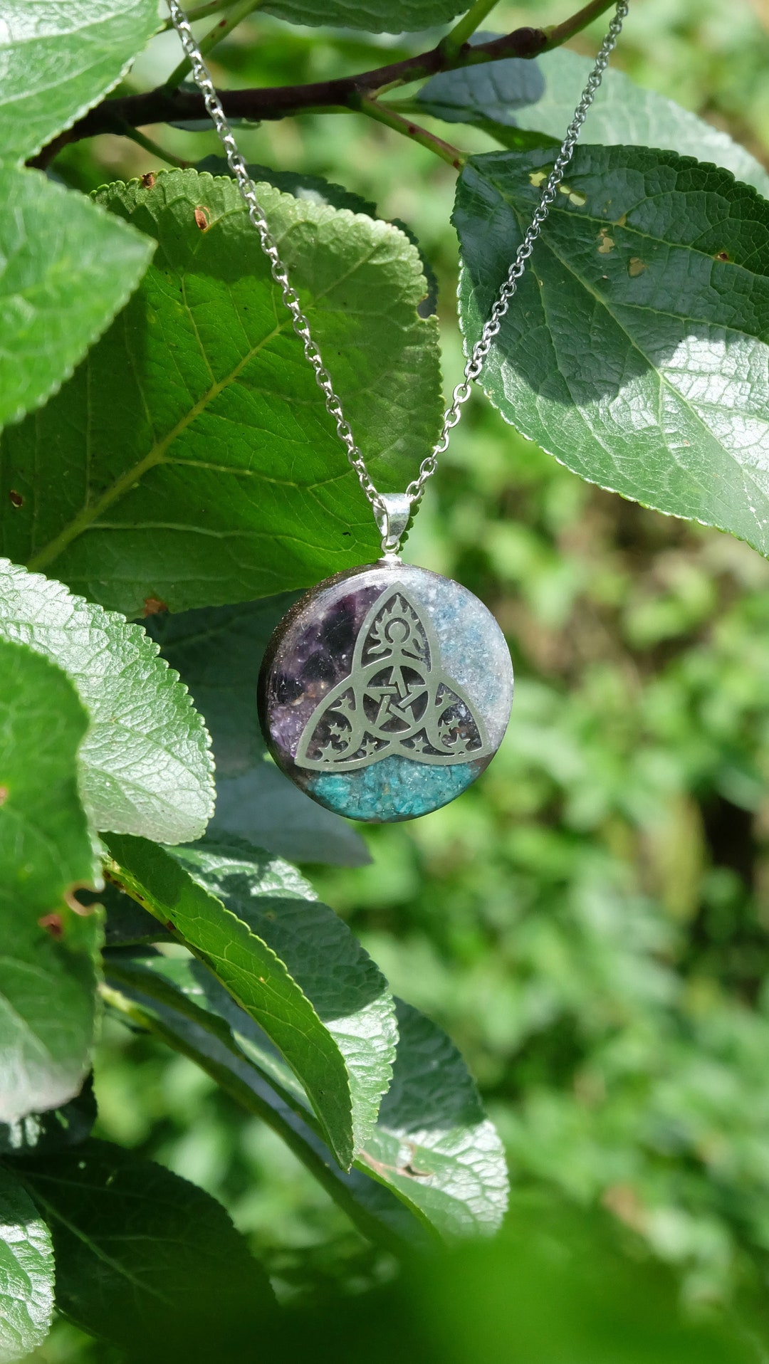 Witch's Triangle Amulet With Pentacle Amethyst Apatite and Atomized ...