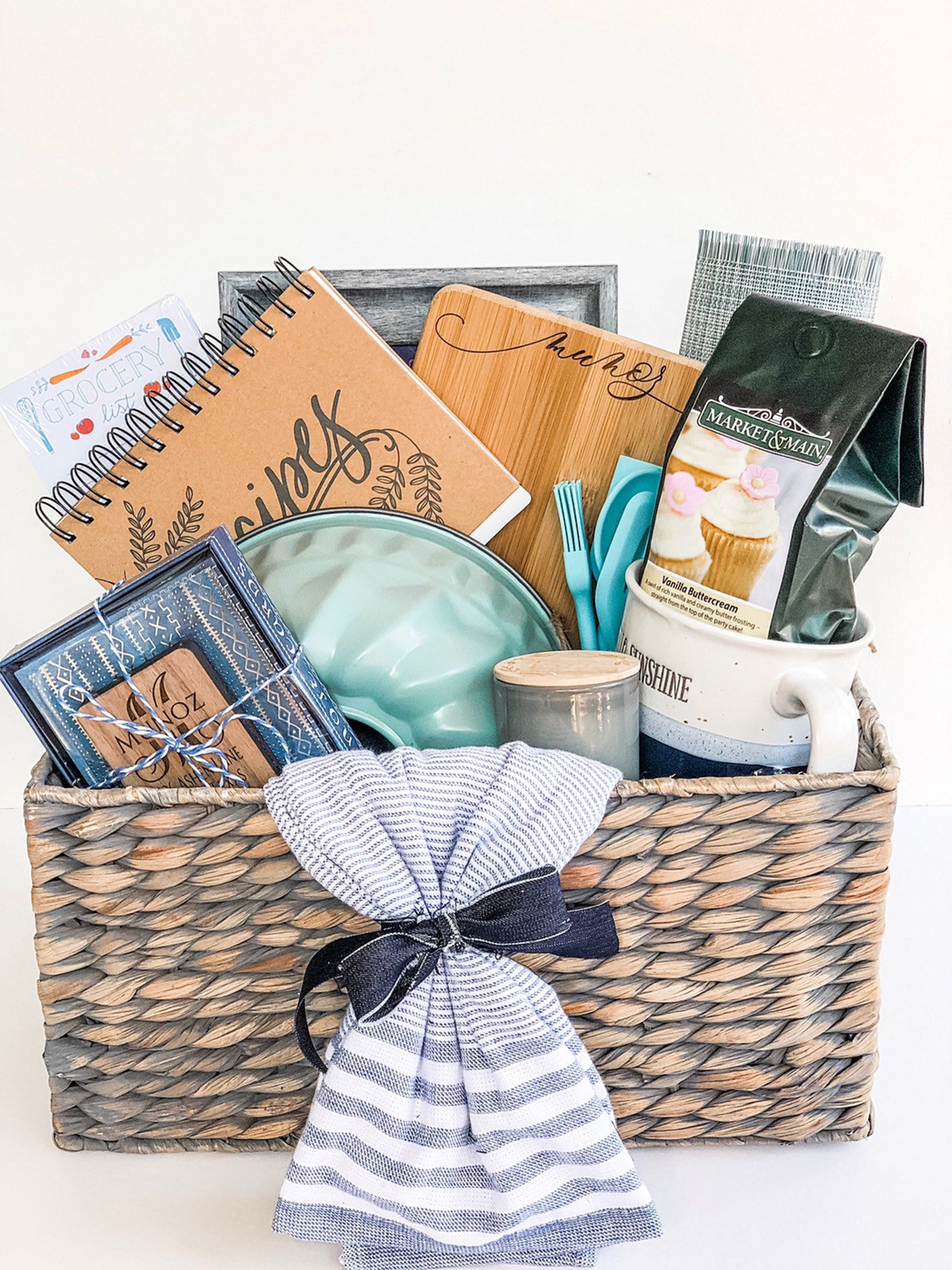 Custom Gift Basket New Home Housewarming Gift Personalized - Etsy