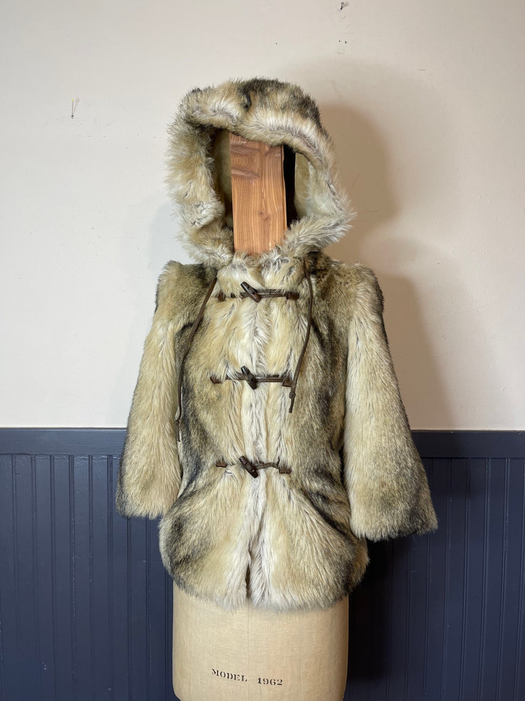Vintage Faux Fur Hooded Fake Fur Jacket/parka Fully Lined With Satin ...
