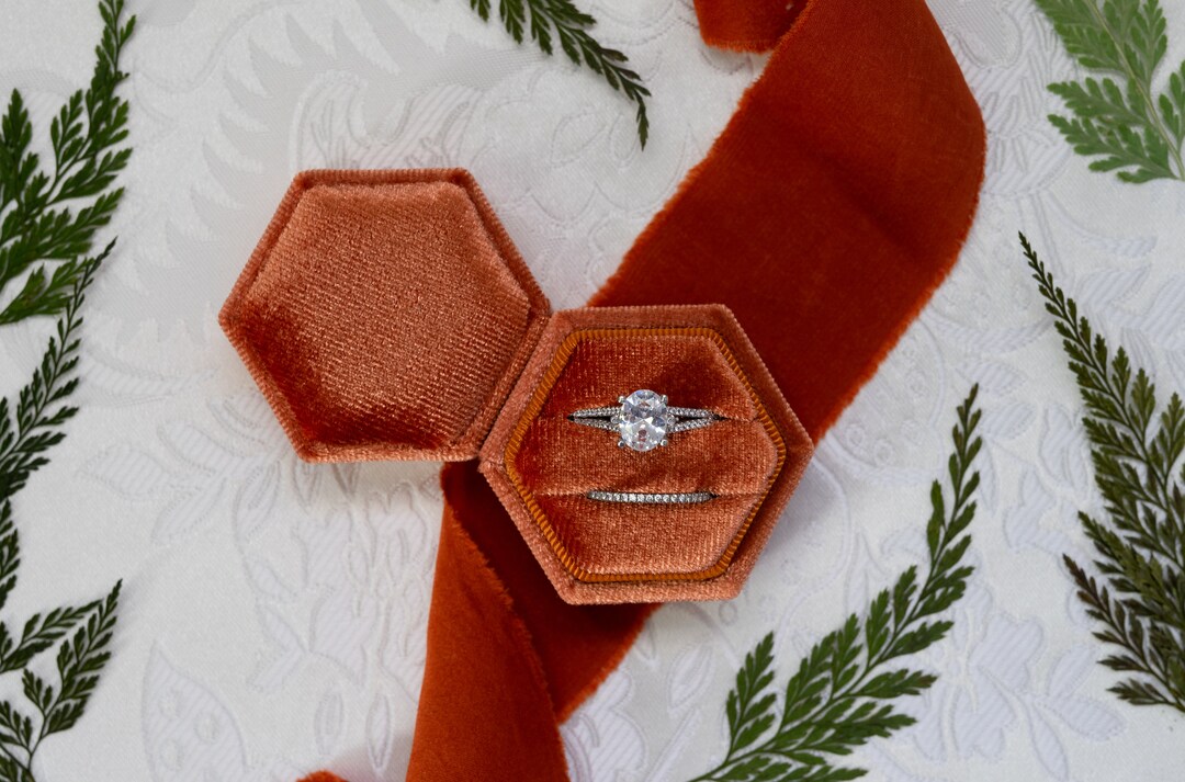 The Lux Box: Velvet Ring Box | Proposal | Wedding | Engagement ...