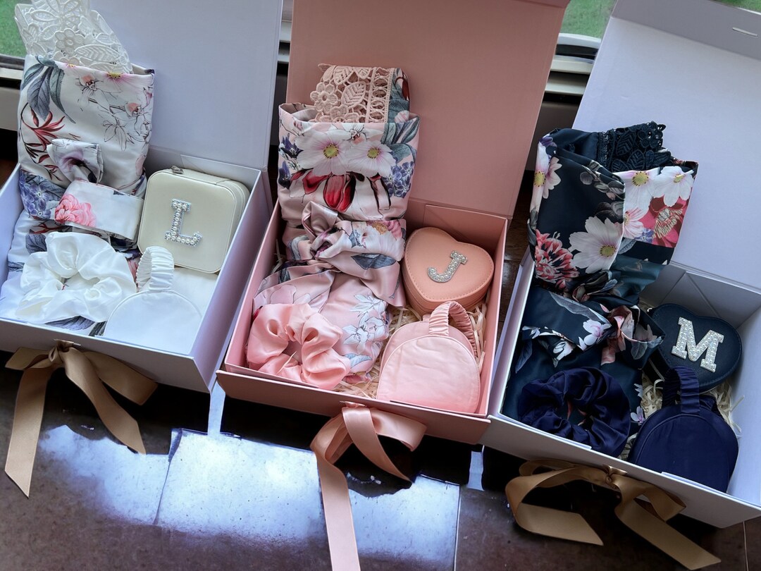 Personalized Gift Box With Satin Floral Robe, Sleep Mask, Hair Tie ...