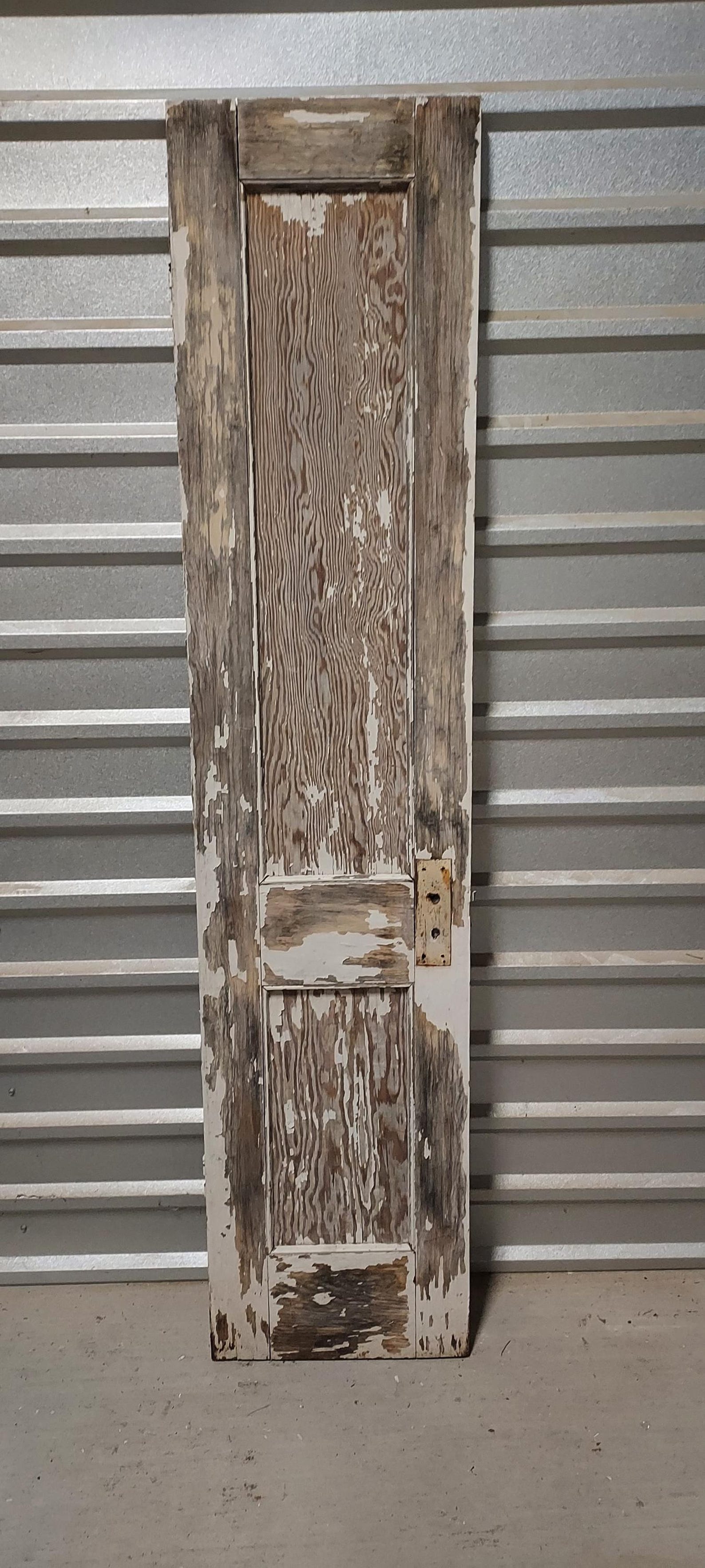Old Antique 1920's Rustic Farmhouse Door, Old Weathered Chippy Paint ...