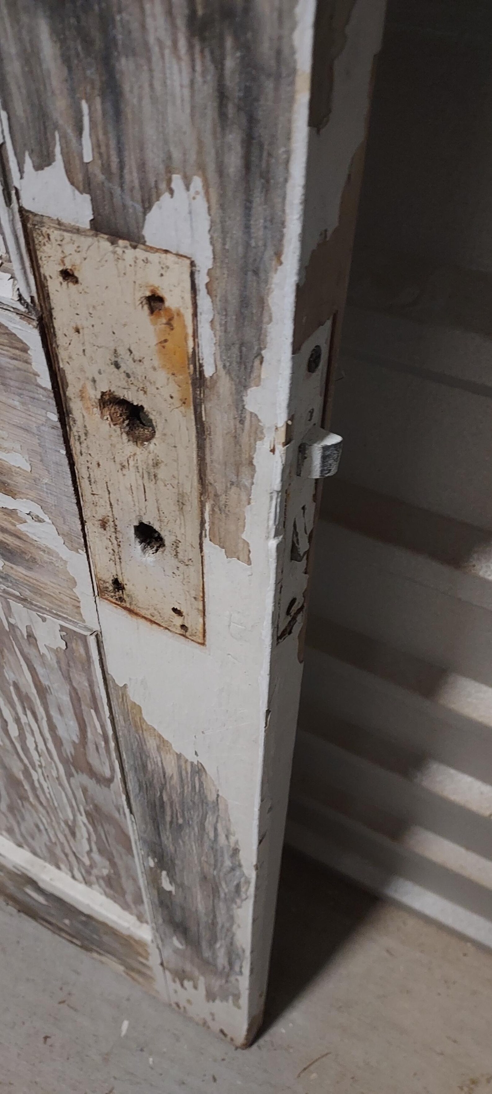 Old Antique 1920's Rustic Farmhouse Door, Old Weathered Chippy Paint ...