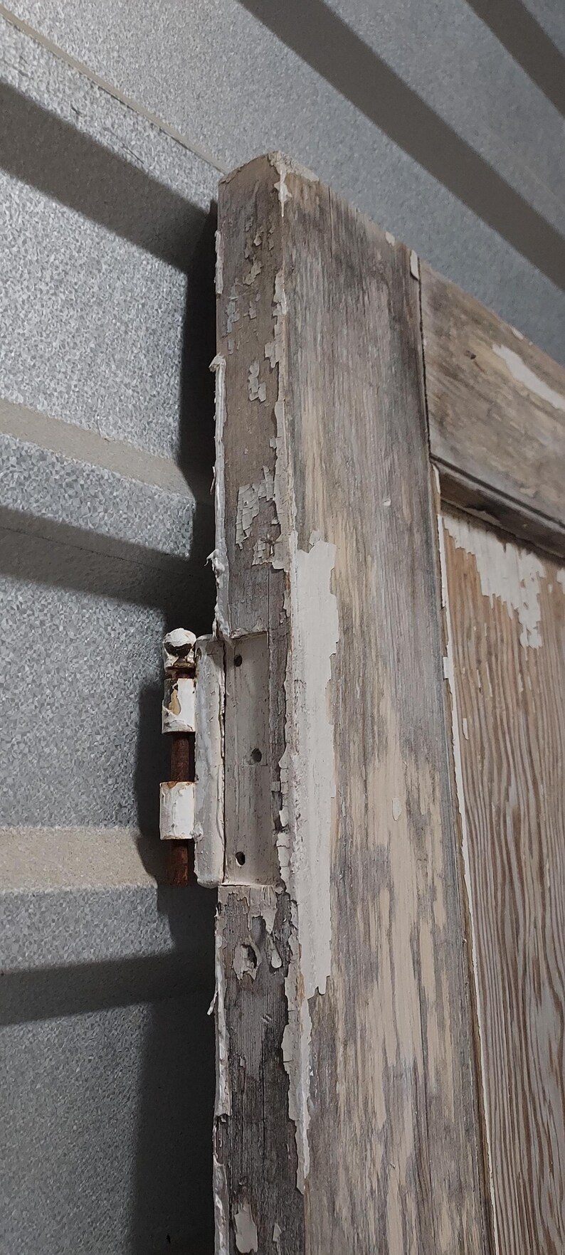 Old Antique 1920's Rustic Farmhouse Door, Old Weathered Chippy Paint ...