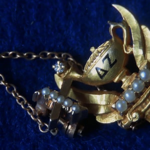 1920 - Delta Zeta Chi Chapter Sorority Pin With Chain and Certificate ...