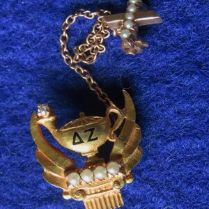 1920 - Delta Zeta Chi Chapter Sorority Pin With Chain and Certificate ...