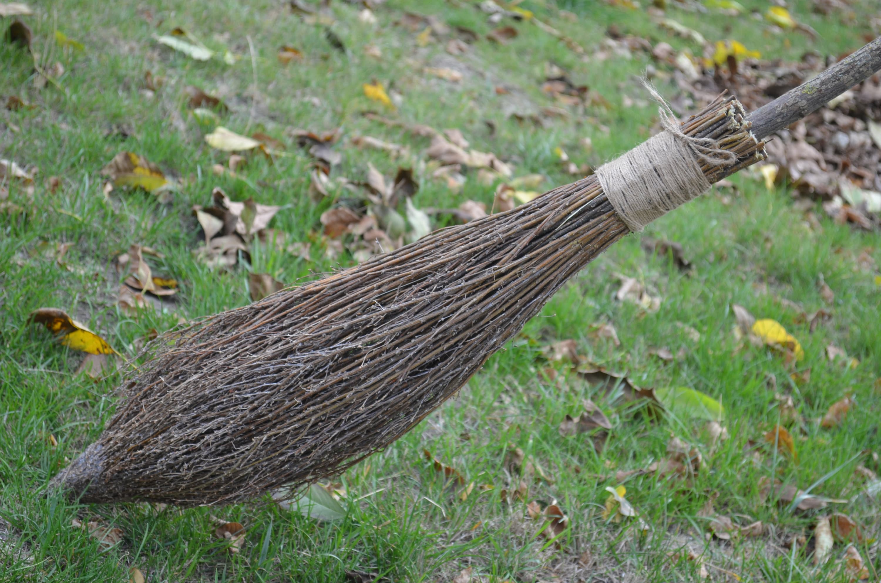 Wizard Broom Natural Witches Broom Broomstick Masquerade - Etsy