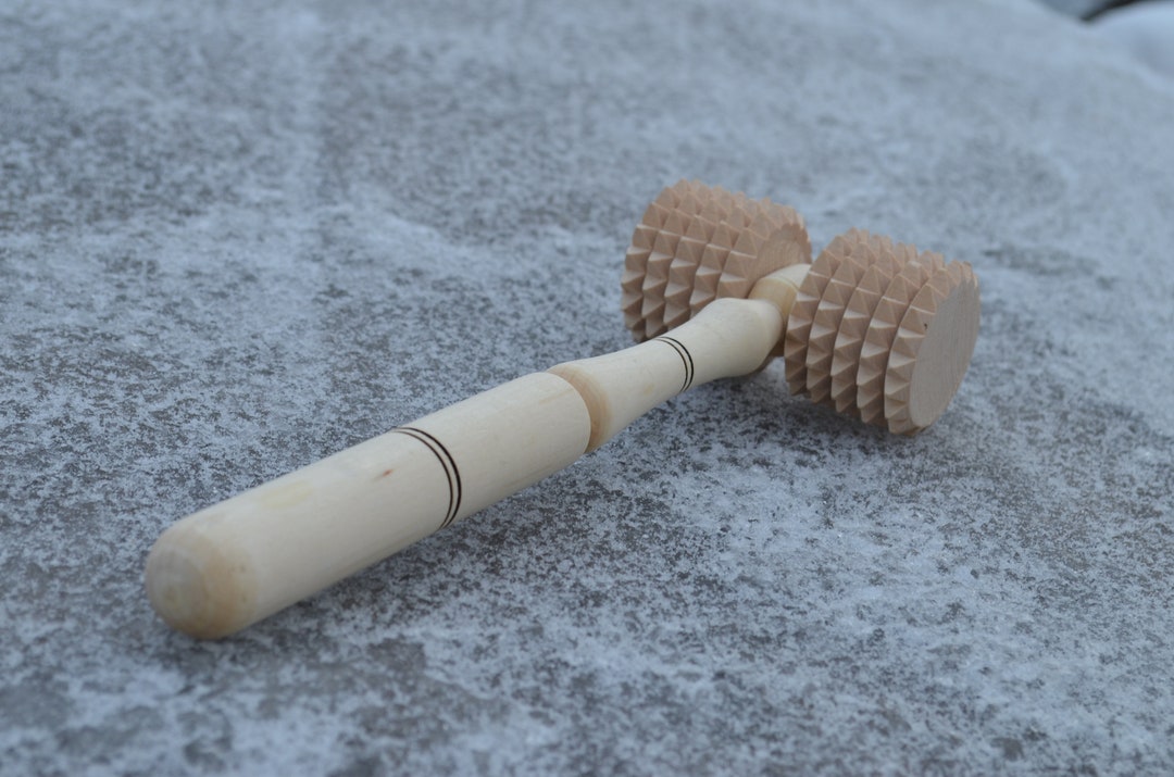 Handheld Wooden Roller Massager Wooden Massager Hedgehog Wooden ...