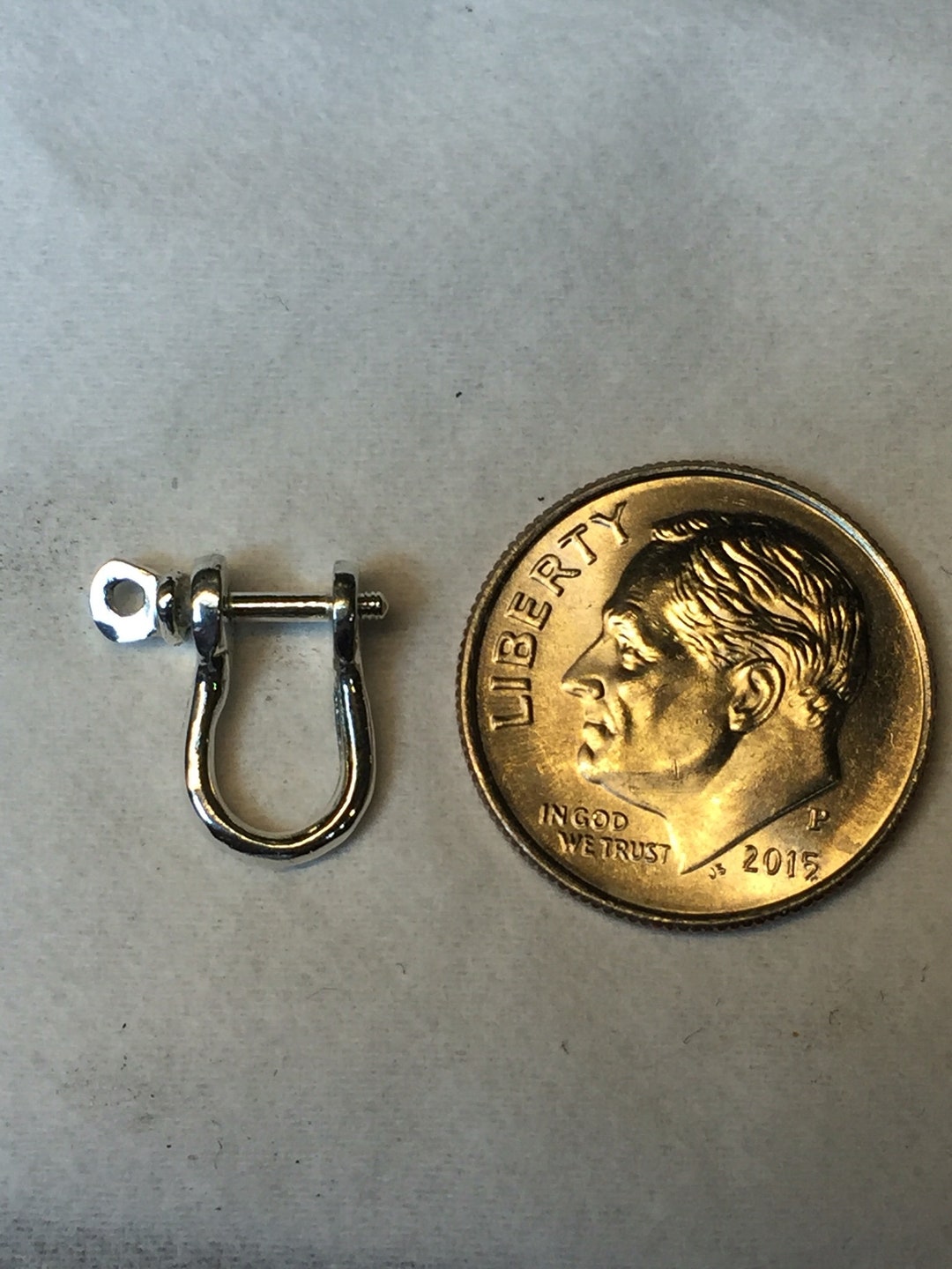 Sterling Silver 3/8” Shackle Earring - Etsy