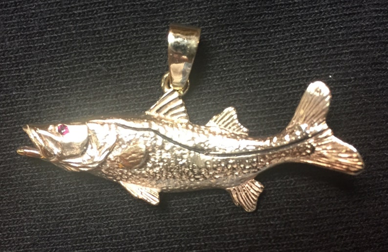 14 Karat Yellow Gold Snook Pendant With a Ruby Eye - Etsy